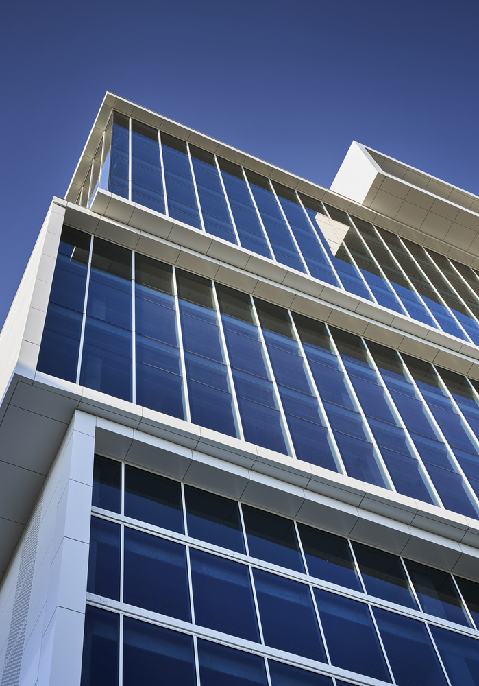 Burns & McDonnell | Vibrant, Modern Office Tower Elevates the Heart of ...